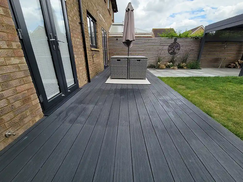 Decking | Smart Gardens