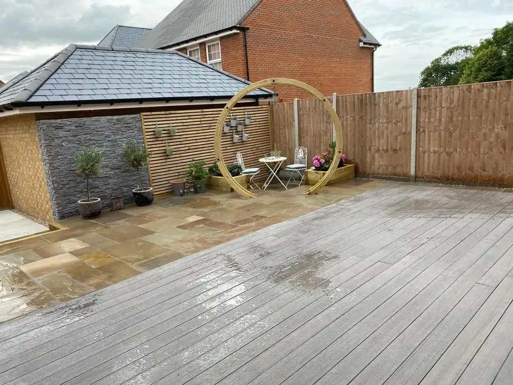 Decking | Smart Gardens